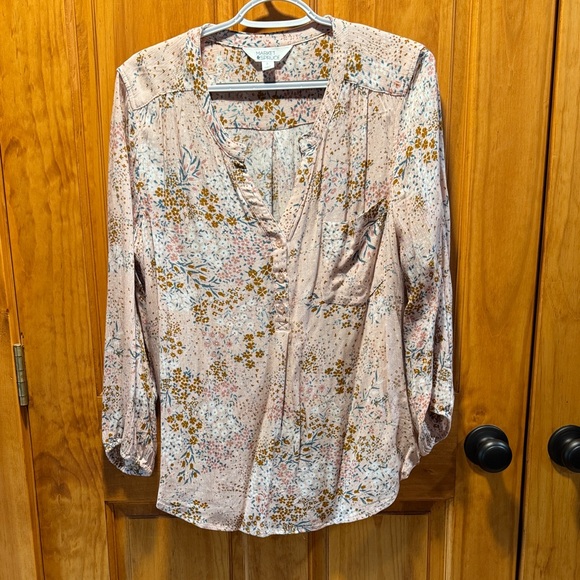 Market & Spruce | Tops | Market Spruce Floral Blouse In Cream And Gold ...
